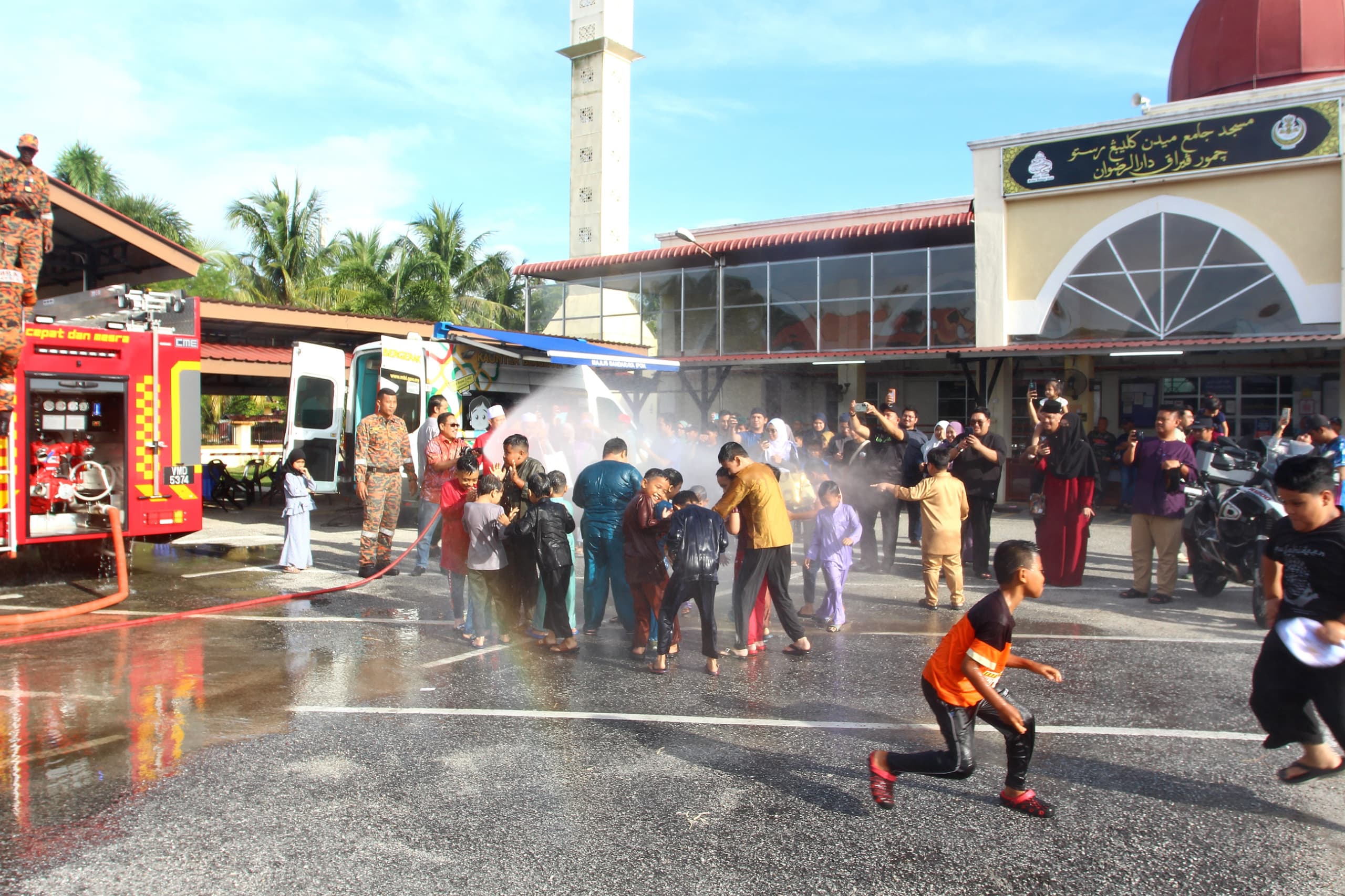 MAJLIS BERKHATAN DAN PROGRAM KEMBALI KE SEKOLAH ERATKAN SILATURAHIM ...